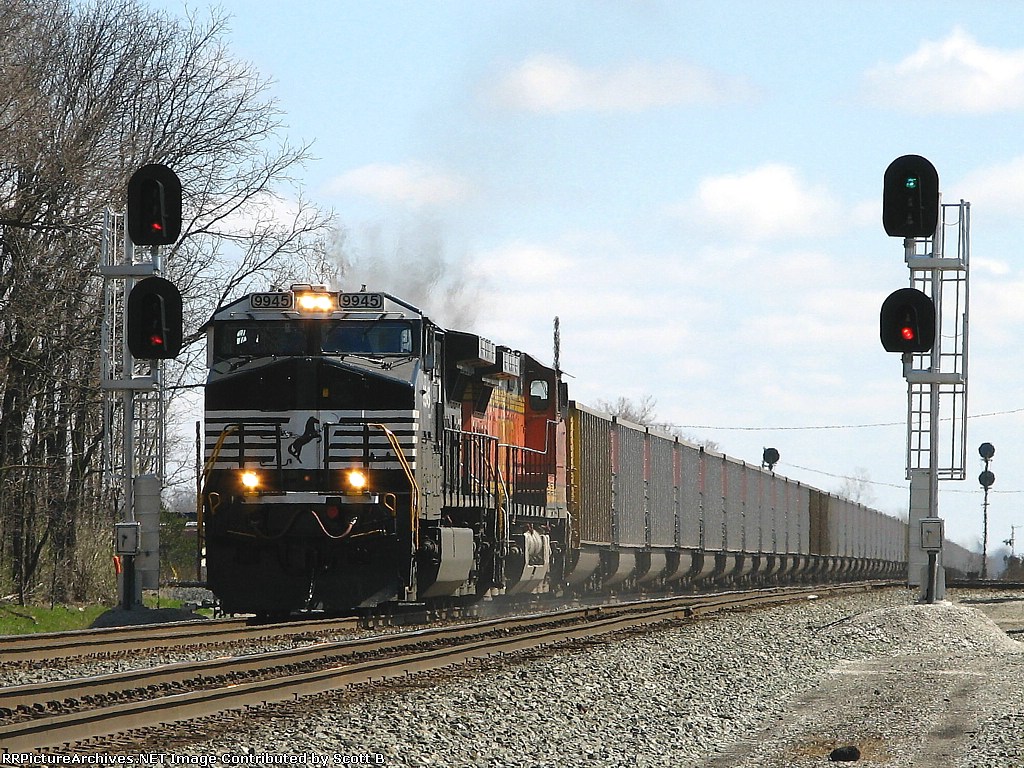 NS 9945 NS 560 putting the sand down to get started
